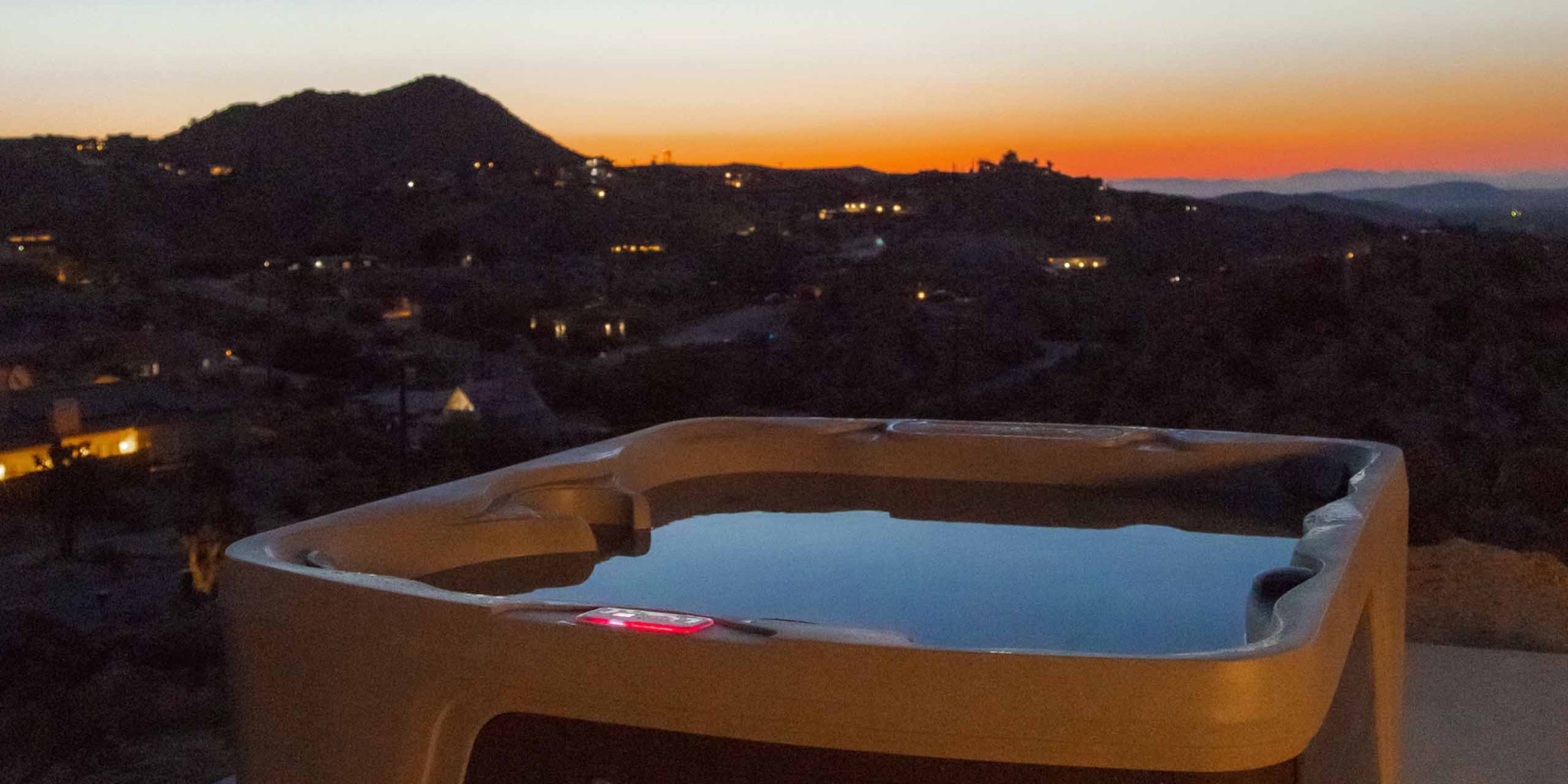 Freeflow Collection – HotSpring Hot Tubs